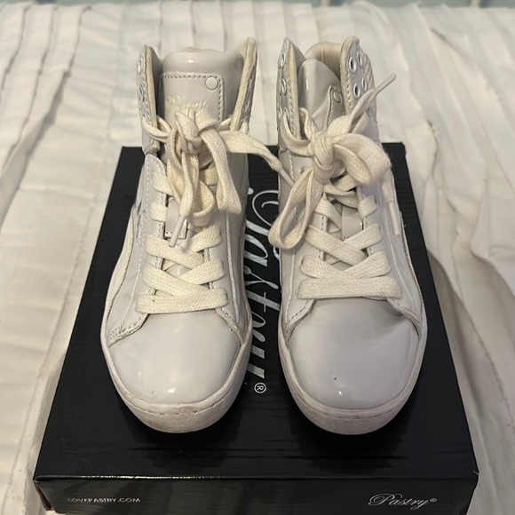 Pastry | Shoes | Like New White Pastry Hip Hop Dance Sneakershoe Pop ...